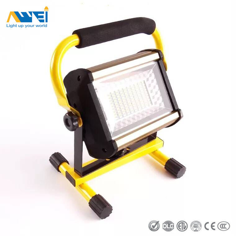 Portable 50W Exterior Flood lights Rechargeable Industrial LED Flood ...